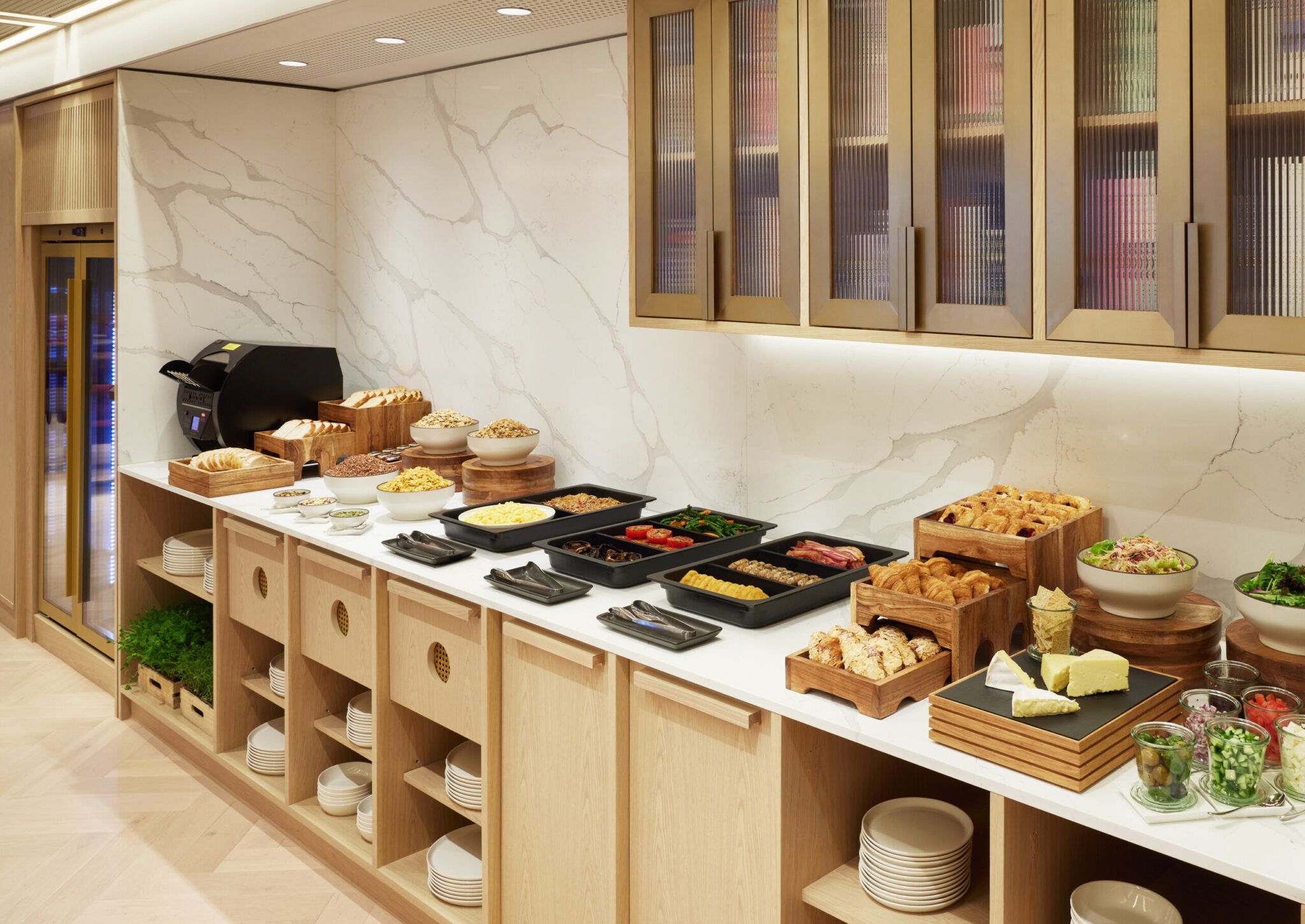 Albert Lounge - Lanson Place Parliament Gardens